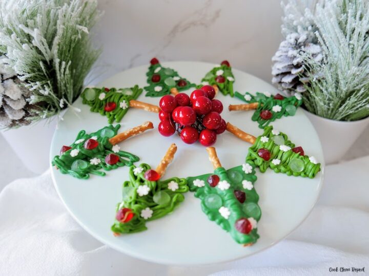 Candy Melt Christmas Trees - Cook Clean Repeat