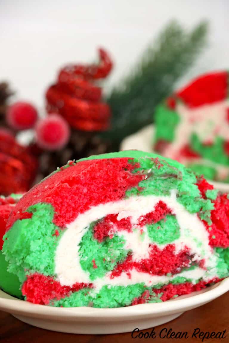Christmas Cake Roll Recipe - Cook Clean Repeat