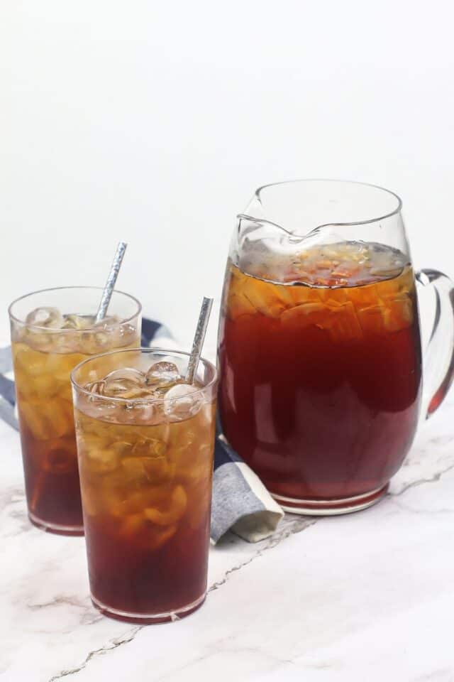 Easy Sweet Tea Recipe - Cook Clean Repeat