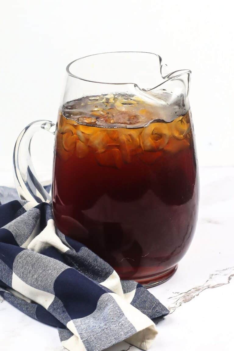 Easy Sweet Tea Recipe - Cook Clean Repeat