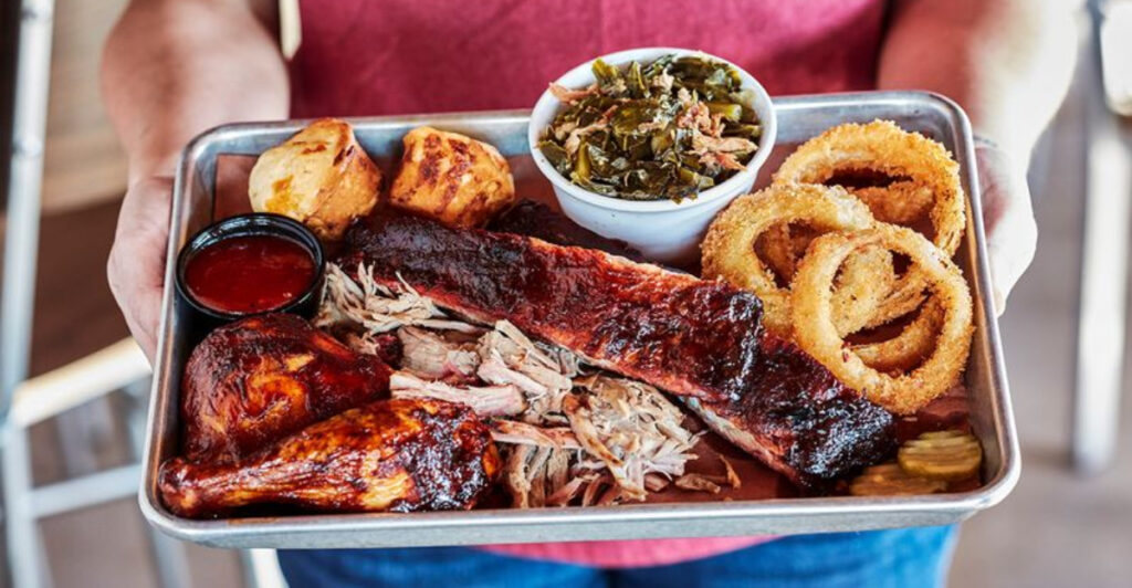 18 Best Fried Chicken Restaurants In Nashville, Tennessee Bringing Heat ...