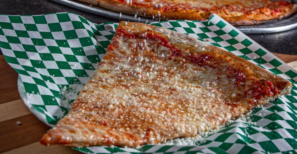 15 Hidden Florida Restaurants Serving Pizza That's Outrageously Delicious