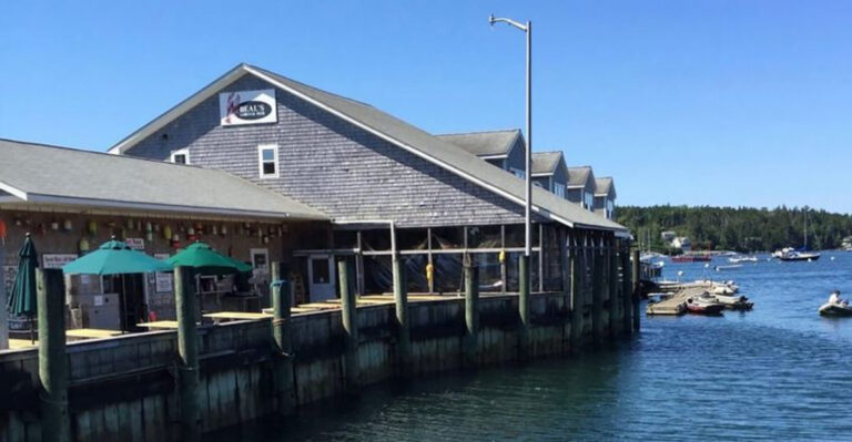 15 Seaside Maine Eateries That Make Dining Feel Like A Vacation