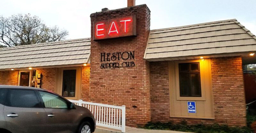 This Classic Supper Club In Indiana Dishes Up The Best Coconut Cream ...